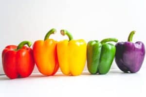 What Color Bell Pepper Is the Sweetest & Healthiest? (Explained ...